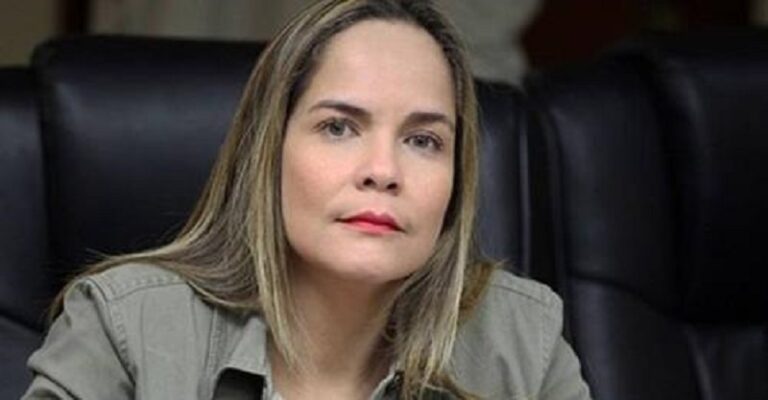 María Beatriz Martínez tildó de 'alacrán mamarracho' a José Brito ...